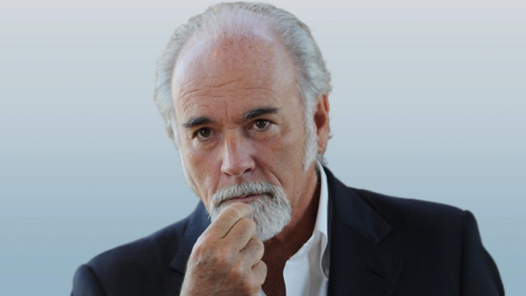 Antonio Ricci affossato senza pietà: La notizia arrivata tra capo e ...